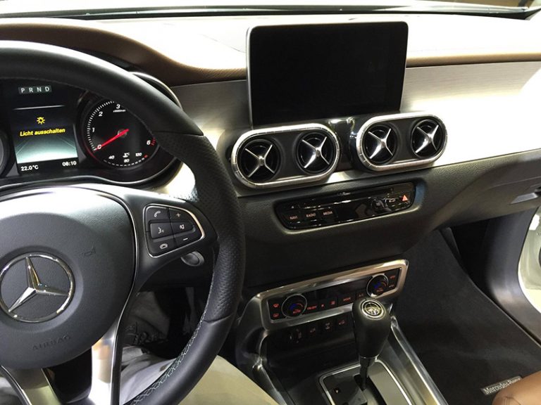 พาไปชมรถคันจริงกระบะ Mercedes-Benz X-Class ทั้งภายนอก – ภายในห้องโดยสาร ...