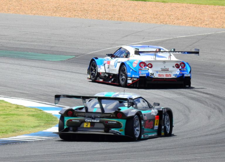 Nissan พาชมรถแข่ง GT-R GT500 และ GT300 ในรายการ Super GT ศึกบุรีรัมย์ ...