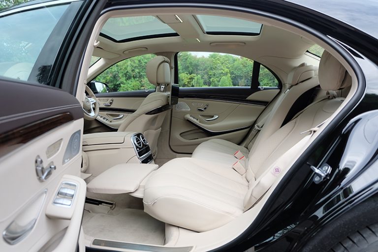 ราคาอย่างเป็นทางการ Mercedes-Benz S 560e Plug-in Hybrid : 6,999,000 บาท ...