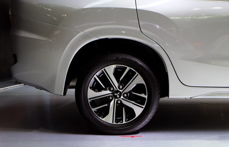 พาไปชมรถคันจริง Mitsubishi Xpander 1.5 GT AT : 849,000 บาท - HeadLight ...