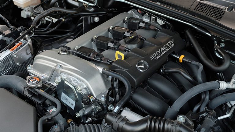 พาไปชมรถคันจริง Mazda MX-5 RF 6MT (ND) : 2,890,000 บาท (นำเข้า CBU ...