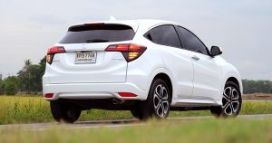 พาไปชมรถคันจริง Honda HR-V 1.8 EL CVT (MY2019) : 1,059,000 บาท ภายในสี ...