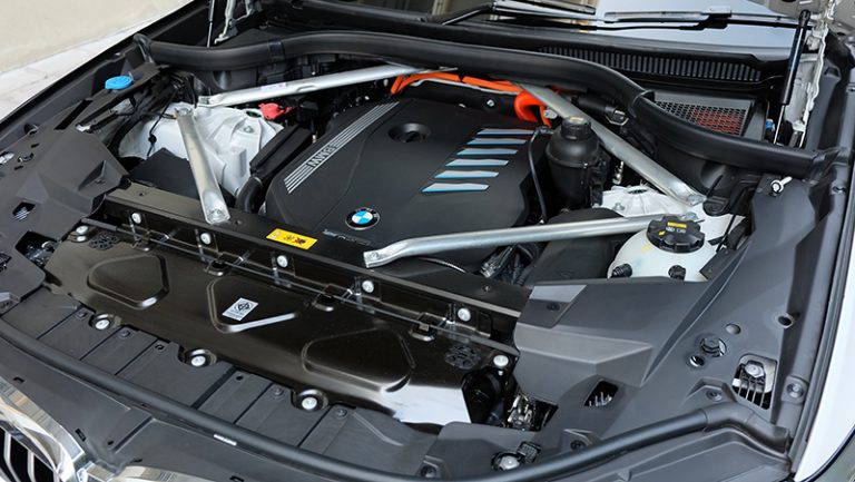 พาไปชมรถคันจริง รีวิวสรุป BMW X5 xDrive45e M Sport (Plug-in Hybrid ...