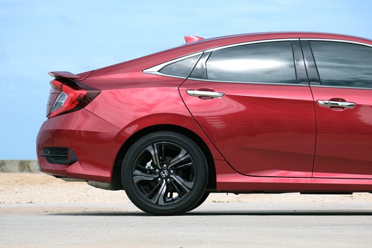 พาไปชมรถคันจริง รีวิวสรุป Honda Civic FC 1.5 Turbo RS สีแดงใหม่ IGNITE ...