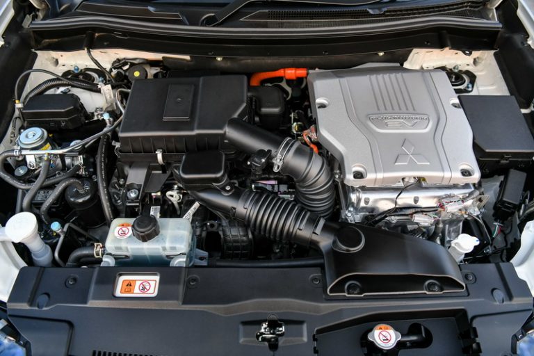 First Impression รีวิว ทดลองขับ Mitsubishi Outlander PHEV เพาเวอร์แบงก์ ...