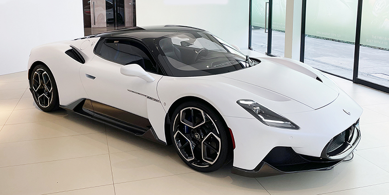 Kuruma Baka พาไปชม Maserati MC20 : เบนซิน V6 Twin Turbo 630 แรงม้า 730 ...