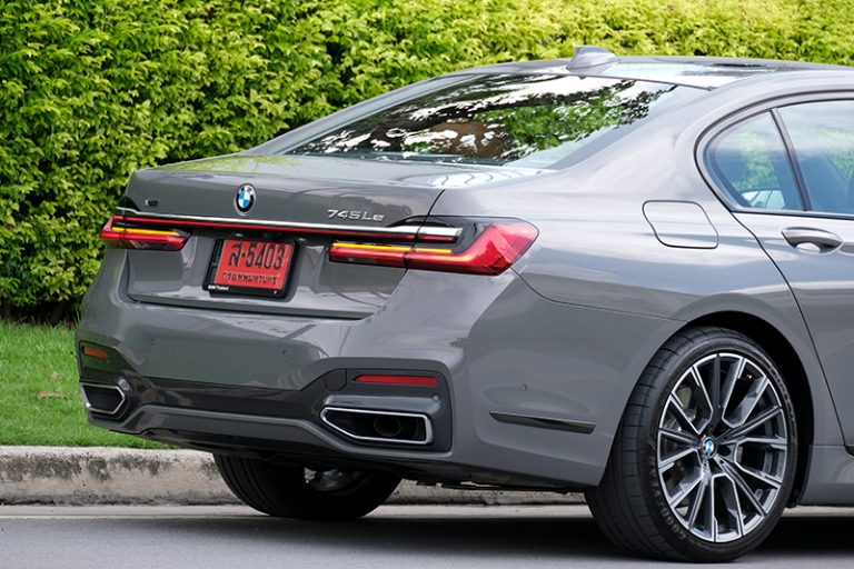 พาไปชมรถคันจริง รีวิวสรุป BMW 745Le xDrive M Sport (G12 LCI ...