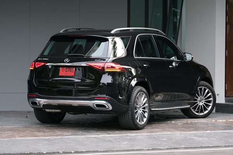 พาไปชมรถคันจริง รีวิวสรุป Mercedes-Benz GLE 300 d 4MATIC AMG Dynamic ...