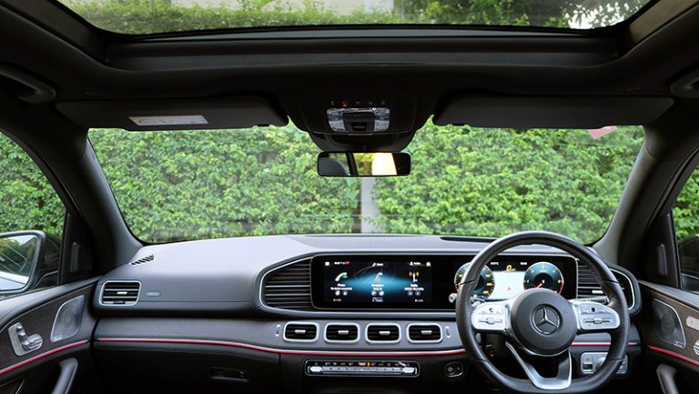 พาไปชมรถคันจริง รีวิวสรุป Mercedes-Benz GLE 300 d 4MATIC AMG Dynamic ...