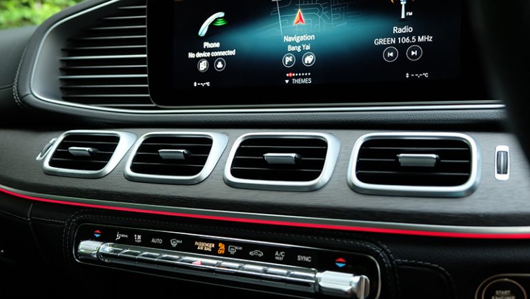 พาไปชมรถคันจริง รีวิวสรุป Mercedes-Benz GLE 300 d 4MATIC AMG Dynamic ...