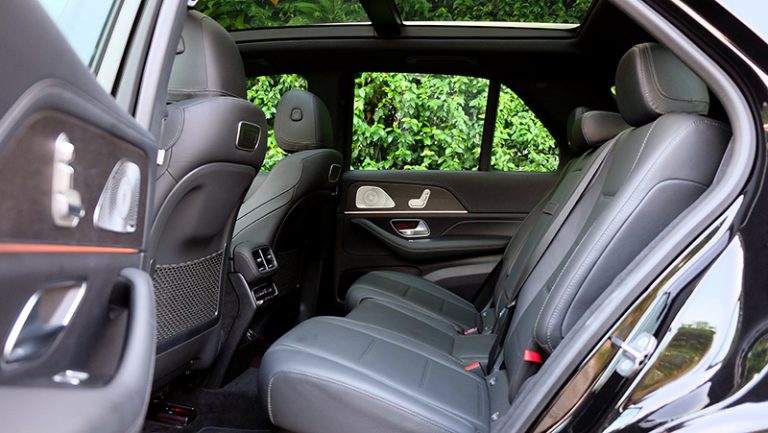 พาไปชมรถคันจริง รีวิวสรุป Mercedes-Benz GLE 300 d 4MATIC AMG Dynamic ...