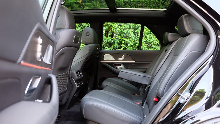 พาไปชมรถคันจริง รีวิวสรุป Mercedes-Benz GLE 300 d 4MATIC AMG Dynamic ...