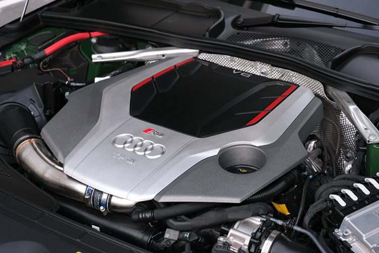 พาไปชมรถคันจริง รีวิวสรุป Audi RS4 Avant V6 2.9 Bi-Turbo 450 แรงม้า ...