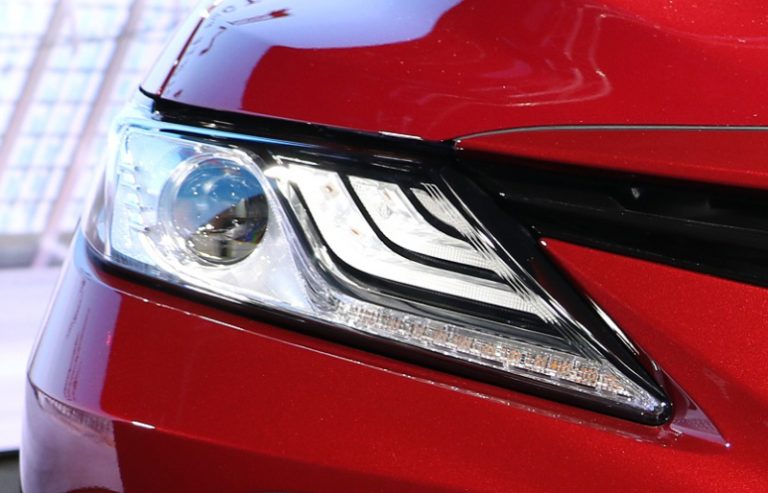 Headlightmag Clip พาไปชมรอบคัน Toyota Camry Minorchange - HeadLight ...