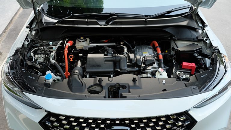 พาไปชมรถคันจริง คลิปอัตราเร่ง Honda HR-V e:HEV RS : 1,179,000 บาท | สี ...