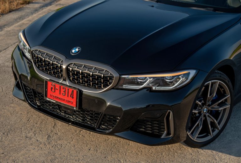 Headlightmag Clip ทดลองขับ BMW M340i xDrive : ขับได้ดังที่ใจต้องการ ...