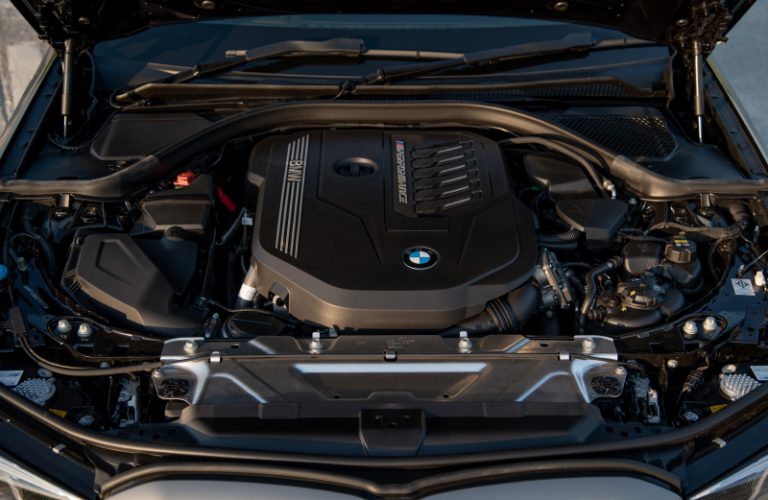 Headlightmag Clip ทดลองขับ BMW M340i xDrive : ขับได้ดังที่ใจต้องการ ...