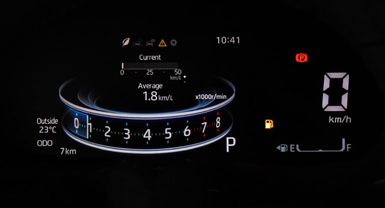 Headlightmag Clip พาชมรอบคัน + ทดลองขับ All NEW Toyota VELOZ 1.5 CVT ...