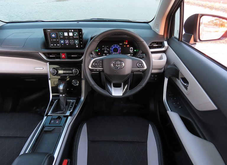 ทดลองขับ Toyota VELOZ (1.5 L CVT FWD) : Xpander's killer...? Not yet ...