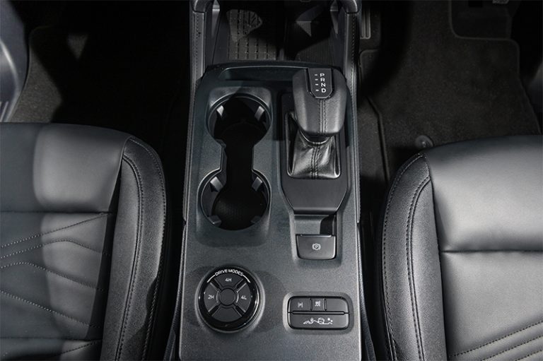 ราคาอย่างเป็นทางการ Ford Everest : 1,354,000 - 1,874,000 บาท | ปรับราคา ...