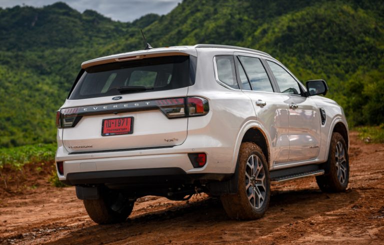 First Impression ทดลองขับ Ford Everest 2.0 Bi-Turbo Titanium+ 4x4 : ขับ ...