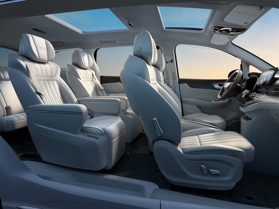 Roewe iMax8 EV รถตู้ MPV 7 ที่นั่ง ขุมพลังไฟฟ้า 100% พละกำลัง 245 แรงม้า วิ่งได้ระยะทางสูงสุด ...