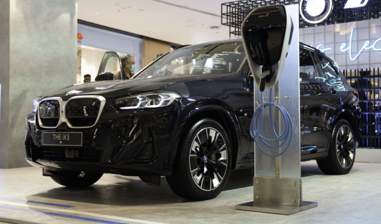 Headlightmag Clip พาชมงาน BMW Xpo 2022 ฉลองครบรอบ 50 ปี BMW M @ Central ...