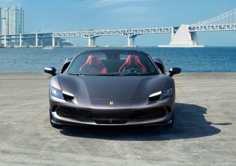 ราคาอย่างเป็นทางการ Ferrari 296 GTS V6 Plug-in Hybrid (Retractable ...