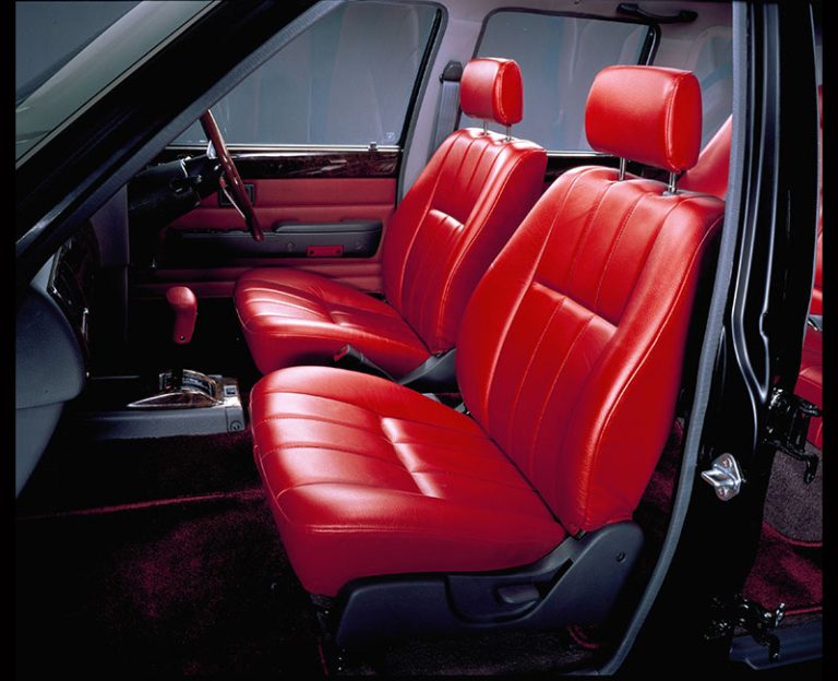 Toyota Classic : จับ Hilux Mighty X มาดัดแปลงเป็น รถโบราณย้อนยุค ...