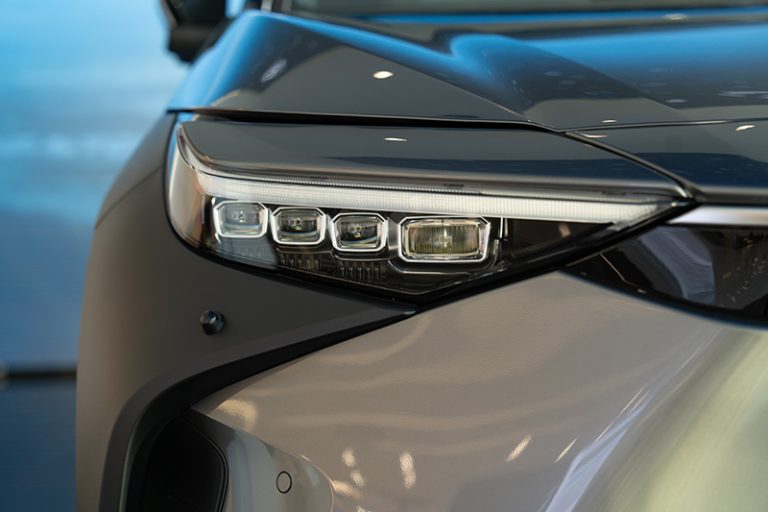 ภาพคันจริง ภายนอก – ภายในห้องโดยสาร Toyota bZ4X AWD : 1,836,000 บาท ...