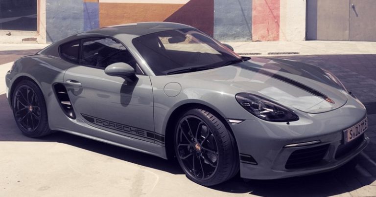 Porsche 718 Style Edition ตกแต่งเฉพาะ พร้อมสีม่วงแบบเดียวกับ 964 ...