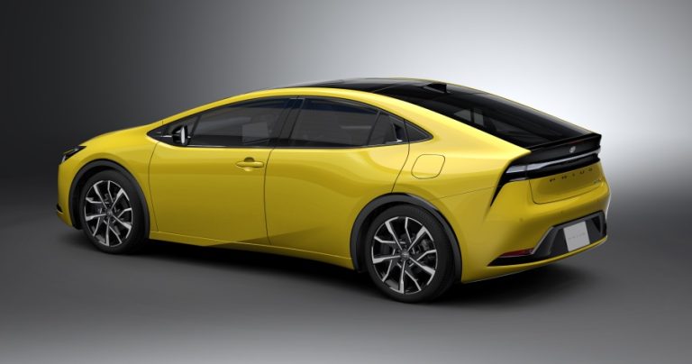 All NEW Toyota Prius (5th Gen) ปรับโฉมทรงสปอร์ต พร้อมทางเลือกขุมพลัง ...