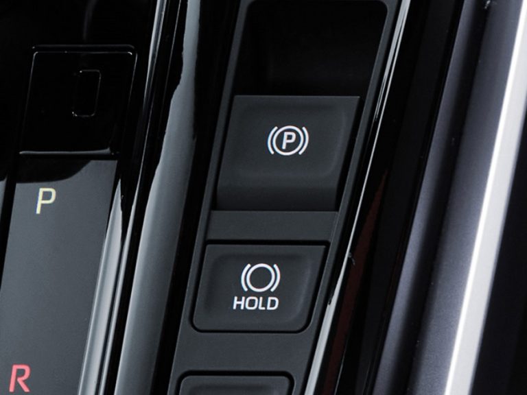 All NEW Toyota Innova (3rd Gen) เบนซิน 2.0 Hybrid เตรียมเปิดตัวในไทย 19 ...