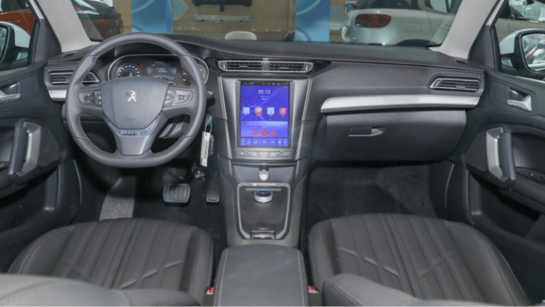Dongfeng Fukang ES600 หรือ Peugeot 408 ขุมพลัง EV พร้อมแบตเตอรี่ที่ถอด ...
