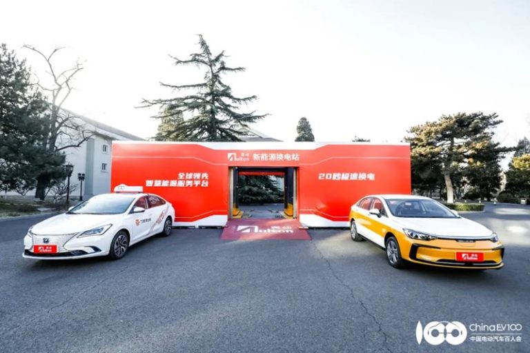 Dongfeng Fukang ES600 หรือ Peugeot 408 ขุมพลัง EV พร้อมแบตเตอรี่ที่ถอด ...