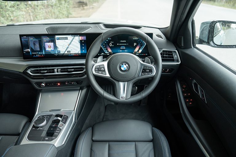 ราคาอย่างเป็นทางการ + เทียบสเป็ค BMW 320d (MY2024) : 2,399,000 ...