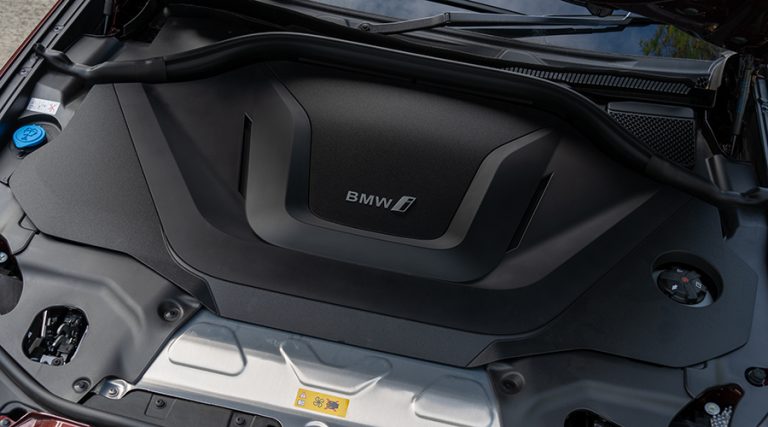 Headlightmag Clip Full Review ทดลองขับ BMW iX3 M Sport (G08) (LCI ...