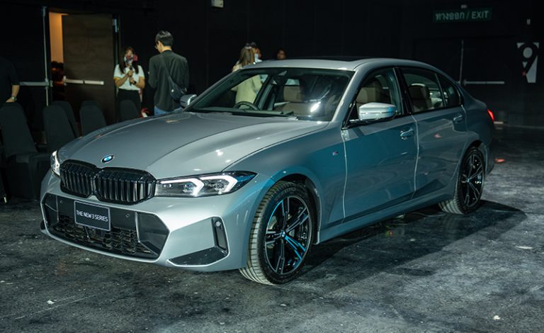 ภาพคันจริง BMW 330 Li M Sport LCI (G28) | ยาวกว่าจอ ก็ฐานล้อนี่แหละครับ ...