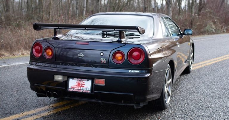Nissan Skyline GT-R V-Spec (R34) ไมล์แสนห้า ปิดประมูลในสหรัฐฯ 220,000 ...