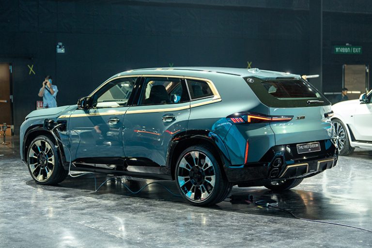 ภาพคันจริง BMW XM 50e xDrive | PHEV High Performance SUV รุ่นแรกจากแผนก ...
