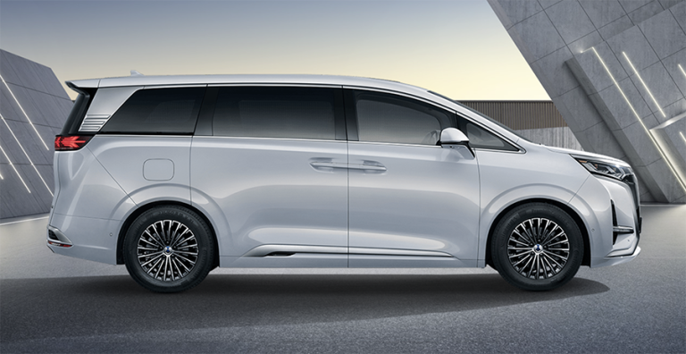 BYD Denza D9 EV รถตู้หรู MPV 7 ที่นั่ง ขุมพลังไฟฟ้า 100% วิ่งไกล 600 km. เตรียมโชว์ตัวที่งาน ...