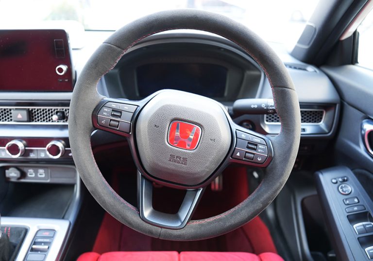 ราคาอย่างเป็นทางการ Honda Civic Type R (FL5) : 3,990,000 บาท | เบนซิน 2 ...