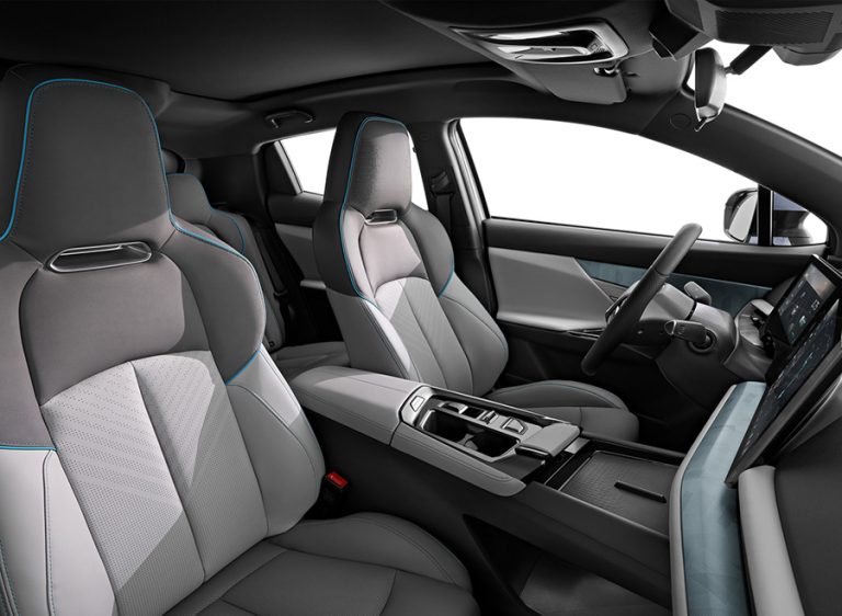 Changan Automobile เดินหน้าจัดตั้งบริษัทลูก เตรียมเปิดตัวรถพร้อมจัด ...