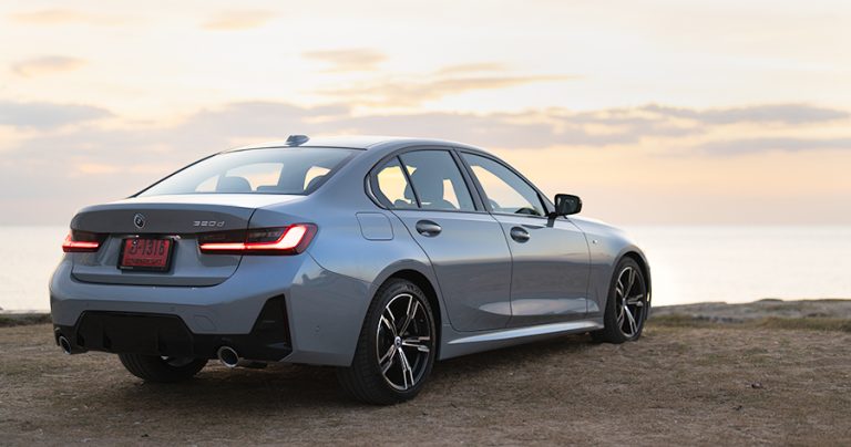 Headlightmag Clip พาชมรอบคัน BMW 320d M Sport (LCI) G20 - HeadLight ...