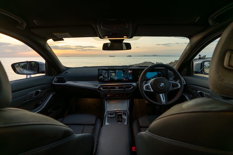 Headlightmag Clip พาชมรอบคัน BMW 320d M Sport (LCI) G20 - HeadLight ...