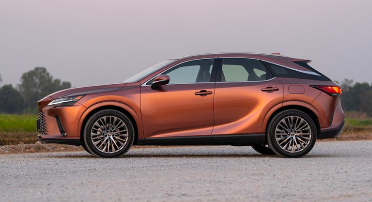 ภาพคันจริง Lexus RX 450h+ Premium AWD | SUV หรูคันโต กับเครื่อง Hybrid ...