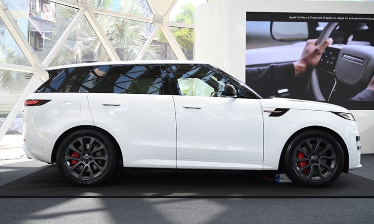 ราคาอย่างเป็นทางการ Range Rover SPORT Dynamic SE : เริ่มต้น 8,599,000 ...