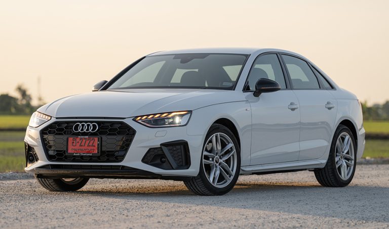 ภาพคันจริง Audi A4 40 TFSI S line Icon Black | แม้ไม่ได้ขับ 4 ตามขนบ แต่ราคาน่าคบไม่หยอก ...