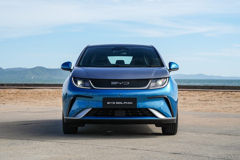 ภาพคันจริง + สเป็ค BYD Dolphin Standard Range & Extended Range เตรียม ...
