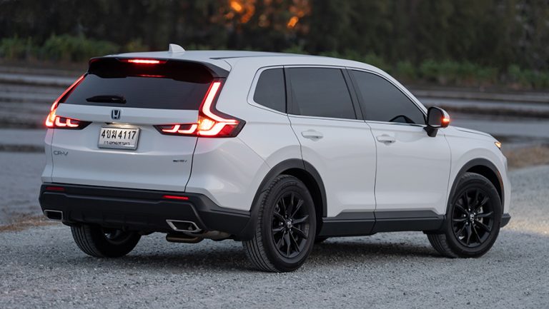 ภาพคันจริง Honda CR-V 1.5 Turbo ES 4WD / e:HEV ES 2WD ตัวรอง 5 ที่นั่ง ในงบล้านหกมีทอน ...